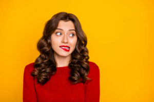 5 Zodiac Signs Women Who Are Clumsy According to Astrology